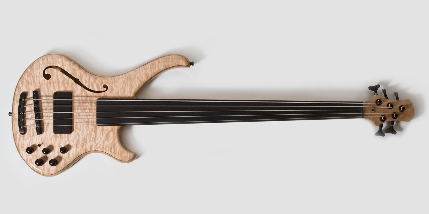 BassLine Buster CW fretless thinline
